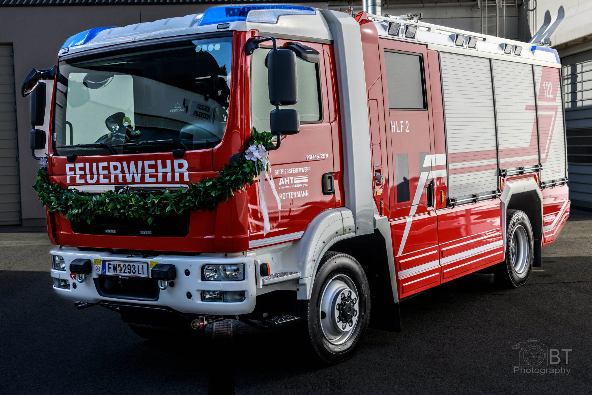 Blessing of the new emergency vehicle of the AHT company fire brigade ...